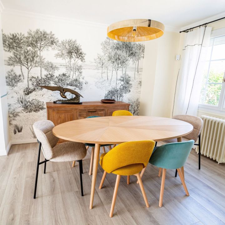 Salle à manger Dune - Design et décoration d'intérieur : CAROLINE IYOLO